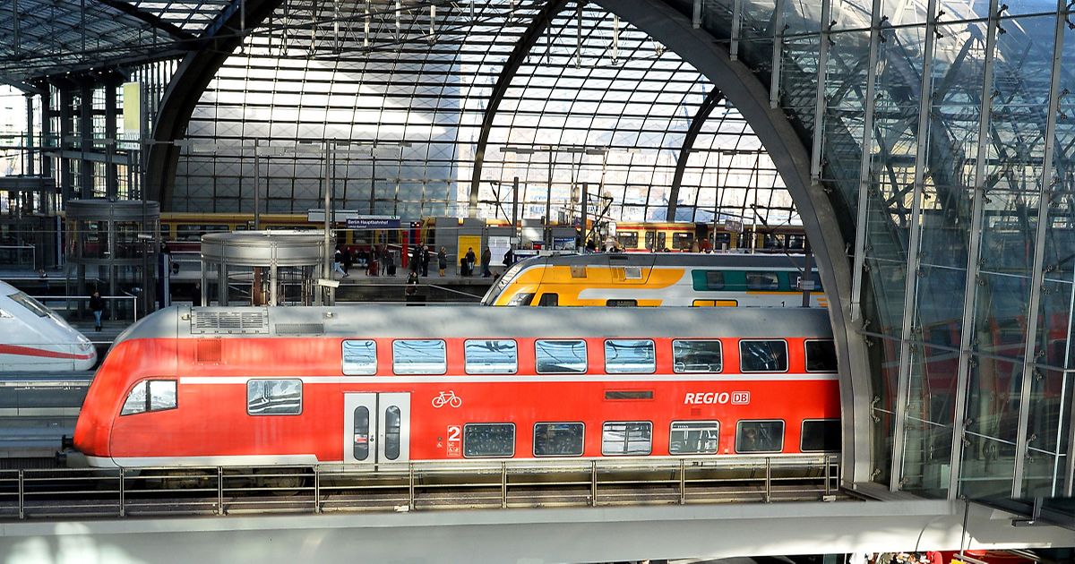 BNetzA genehmigt Stationsentgelte 2025 - Preisliste veröffentlicht